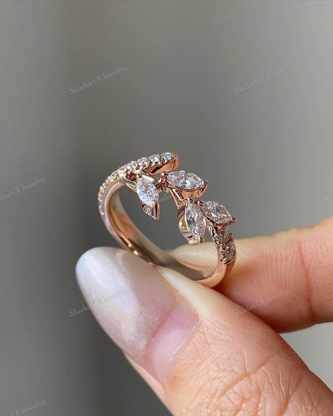 Round Cut and Marquise Cut Lab Grown CVD Diamond 18K Rose Gold Fancy ...
