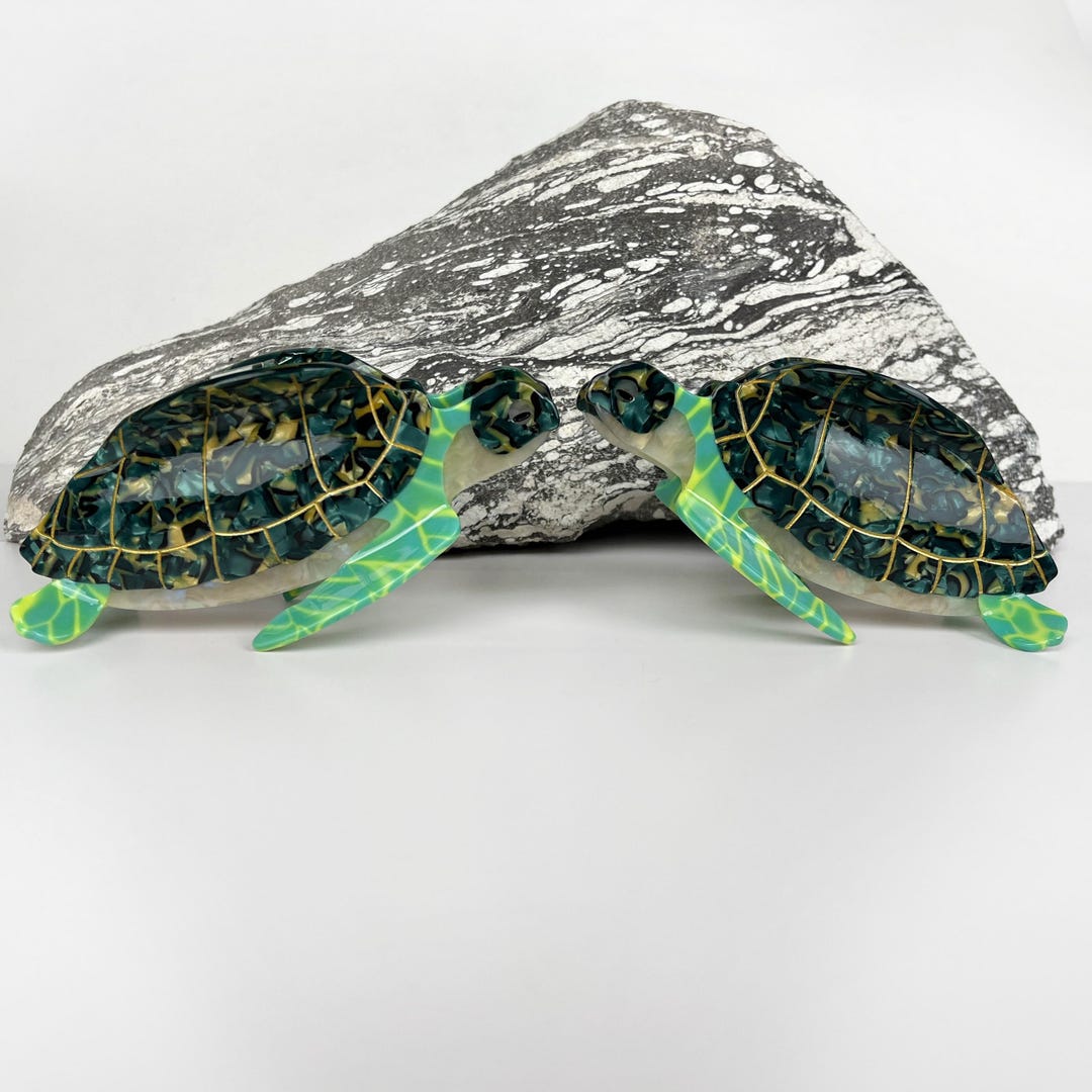 Green Turtle Hair Claw Clip: Acetate Marine Animal Accessory - Etsy