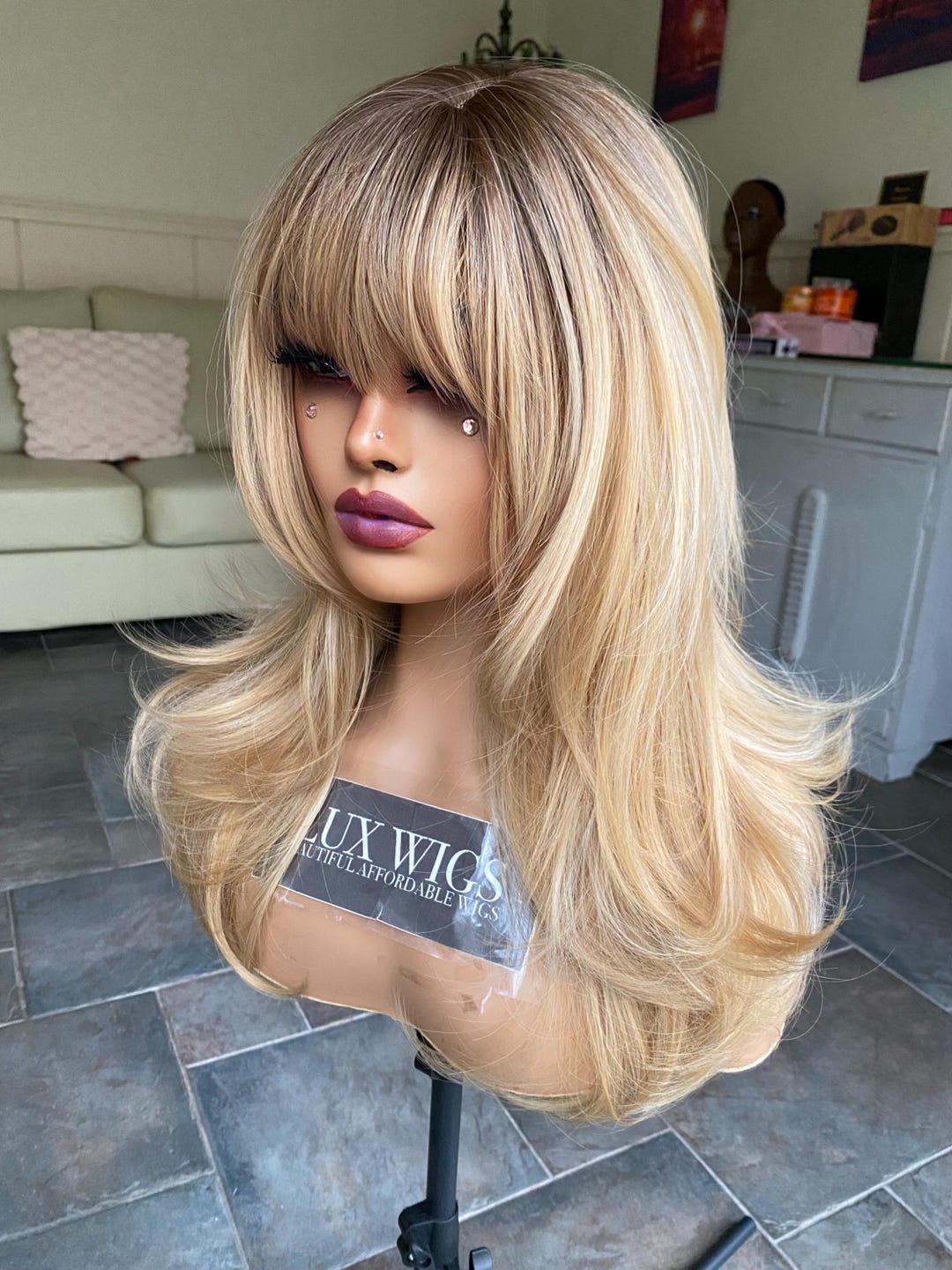 Cathy: 80s Hairstyle! Short Dark Golden Blonde Wig. Choppy Layer Blonde ...