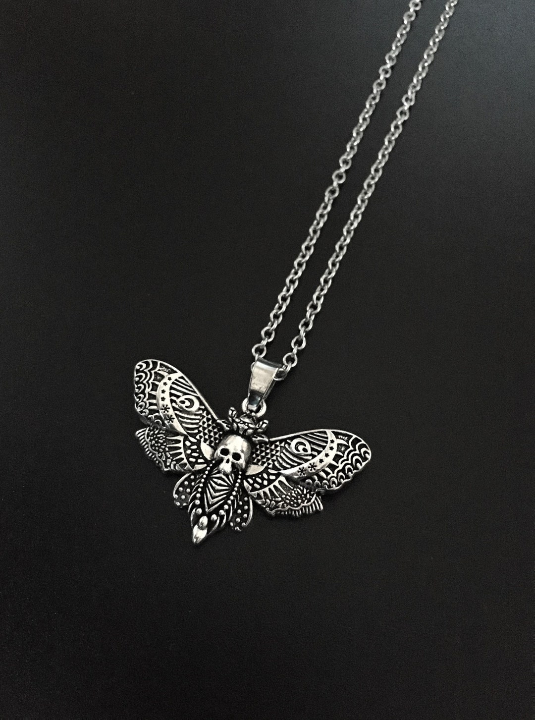 Collier Papillon De Nuit, Sphinx Tête De Mort. Witch, Goth, Dark - Etsy