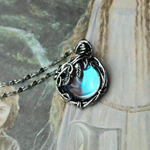 Mirror of the Elves Pendant Gem Charm Necklace Gift for Book Lover ...