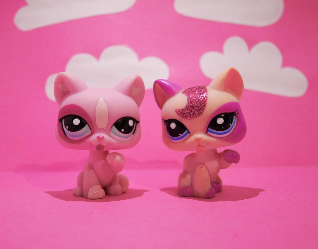 Littlest Pet Shop Cat LPS Pink Cat With Hearths #2525 Pink Sitting Cat ...