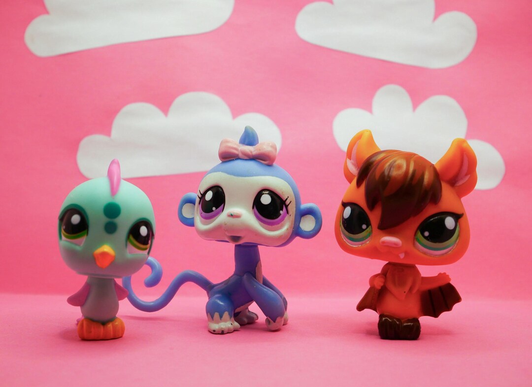 Littlest Pet Shop Brown Bat #1470 Blue Monkey Blind Bag Europe ...