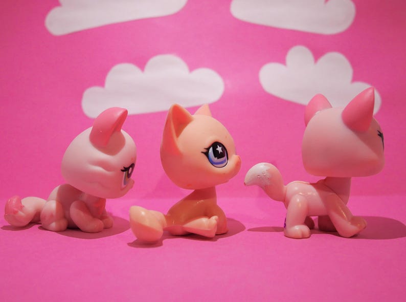 Littlest Pet Shop Cat LPS Lying Pink Cat 1345 Pink Sitting Cat 959 ...