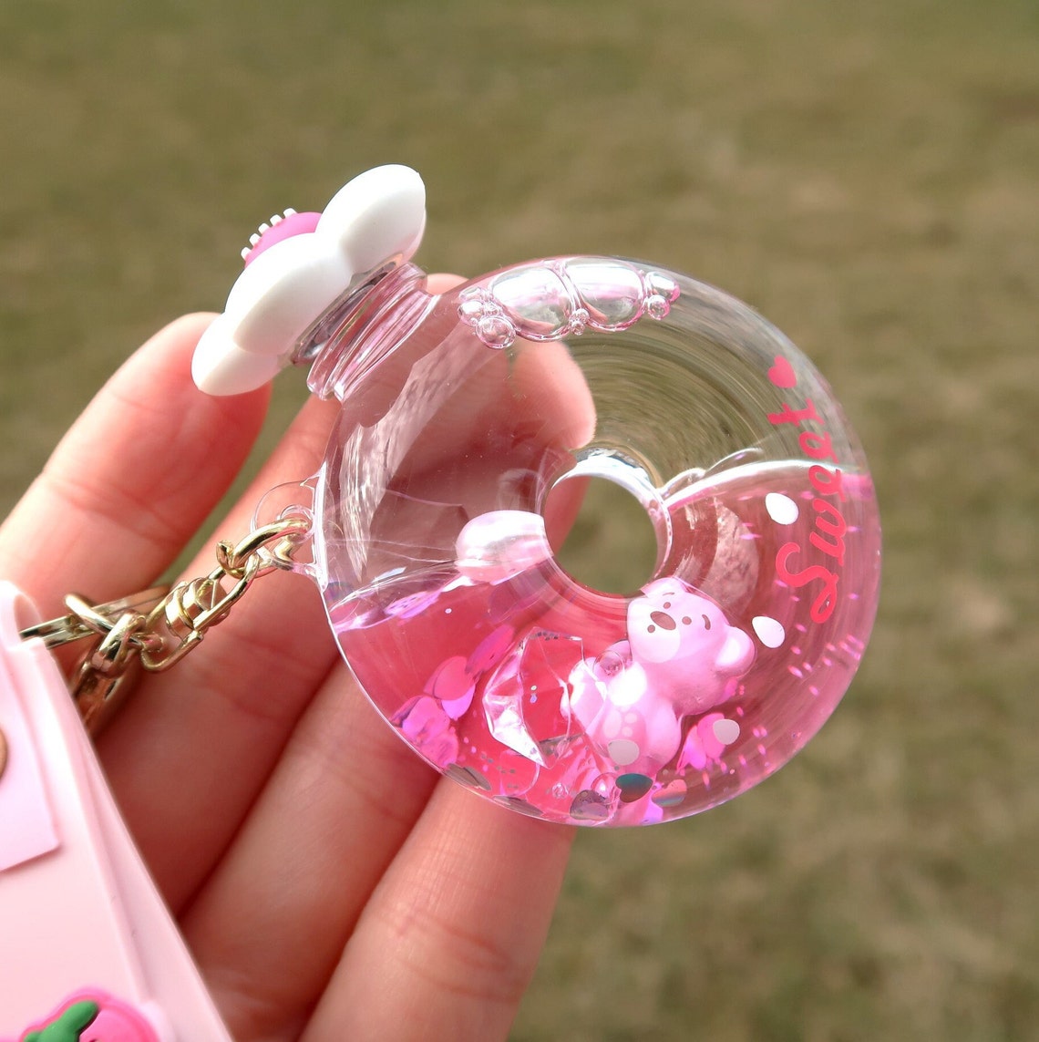 Kawaii Strawberry Bear Liquid Keychain, Animal Keychain, Quicksand ...