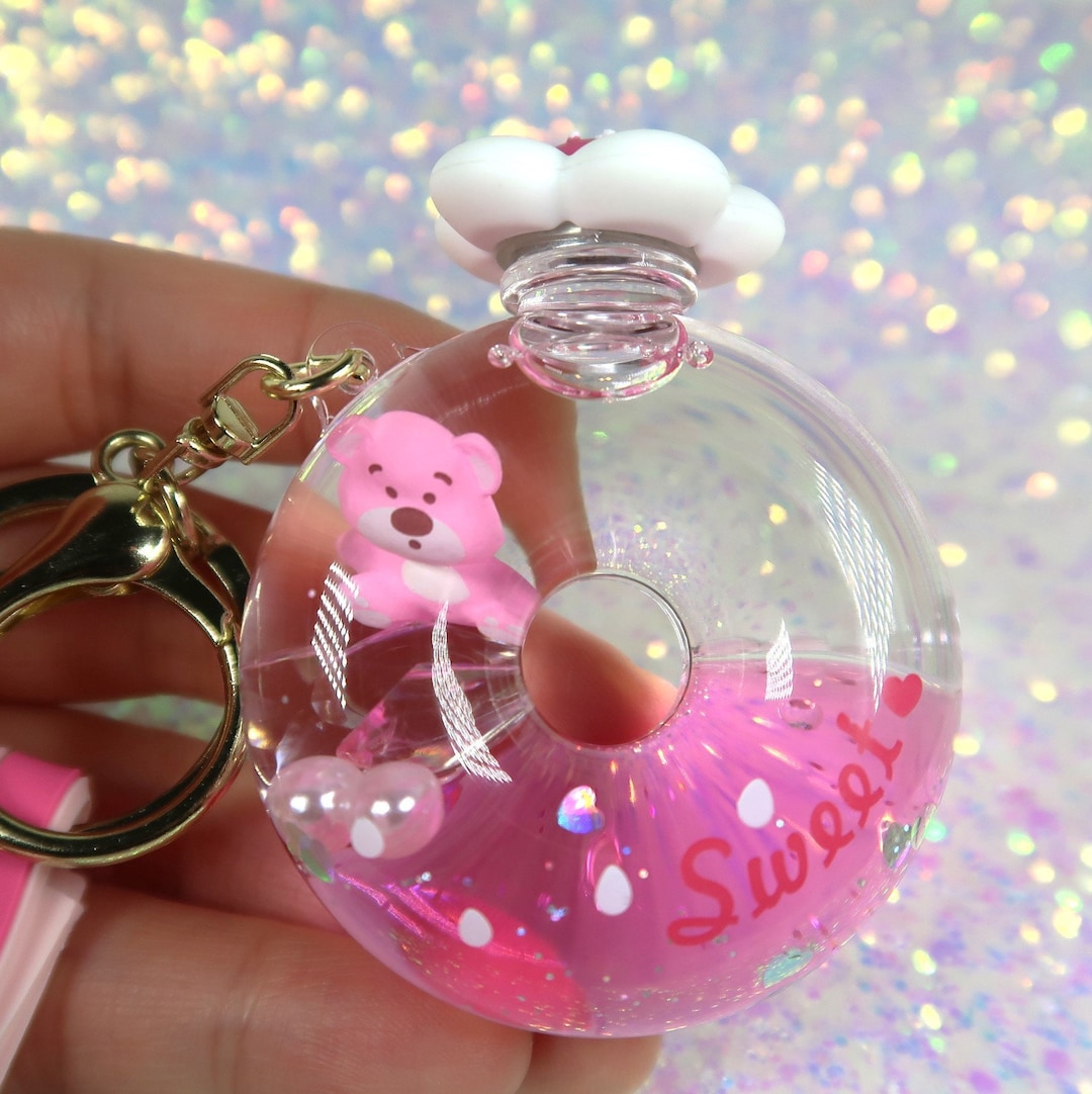 Kawaii Strawberry Bear Liquid Keychain, Animal Keychain, Quicksand ...