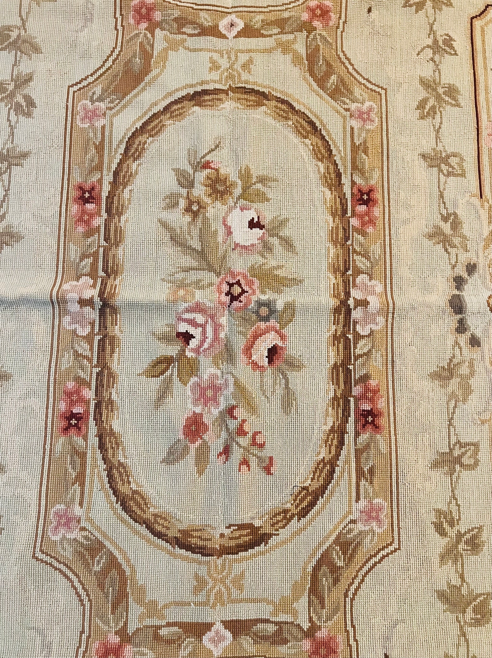 4 X 6 Country French Chic Aubusson Needlepoint Handmade Wool Area Rug ...