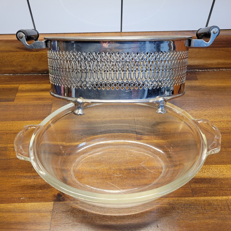 Pyrex Glass Serving Dish & Lid W/silver Cradle - Etsy