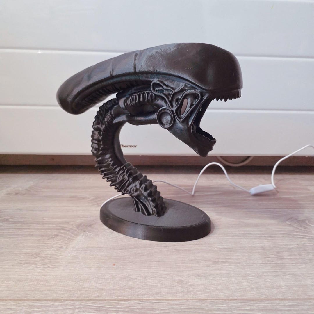 Retro Alien Character USB Lamp - Gift Idea - Etsy