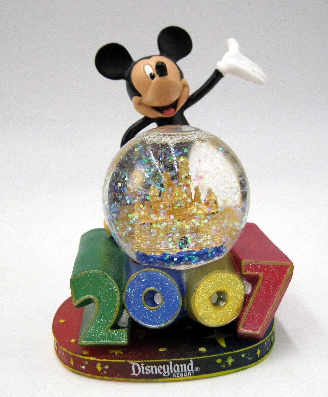 WALT Disney World 2007 Mickey Mouse Snowglobe SNOW GLOBE Castle 4 Tall ...
