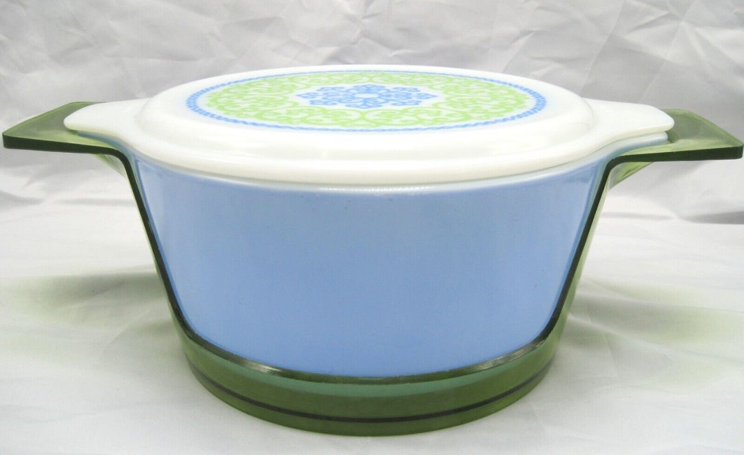 VTG Pyrex Ocean Filigree 475B Round Casserole Dish Blue Green 2.5 QT W ...