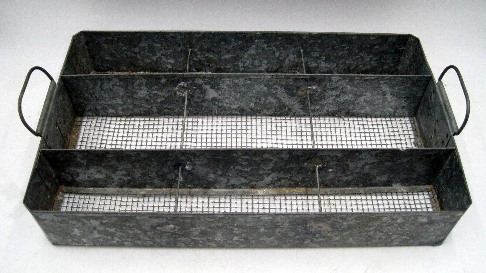 VTG Industrial Galvanized Metal Divided Tray W/wire Mesh Bottom 18" X ...