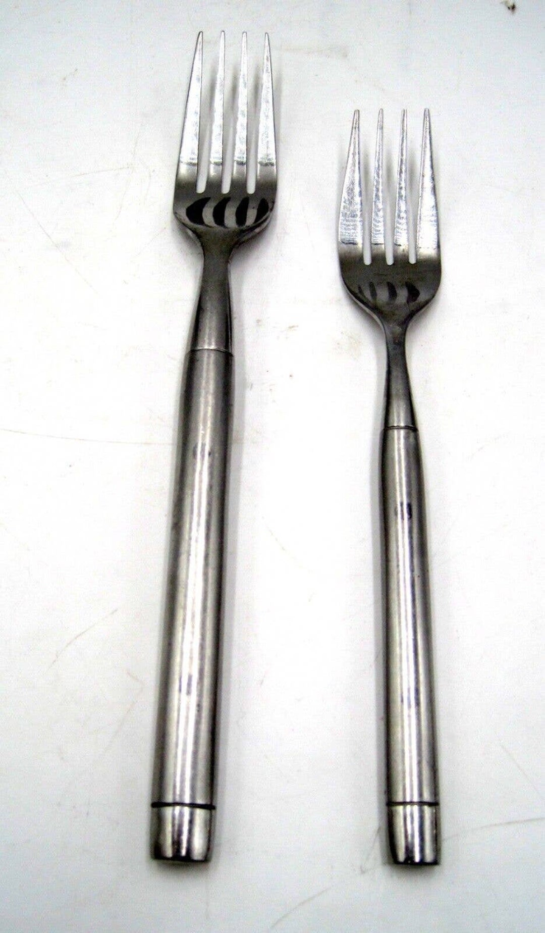 Hampton Silversmiths Shangrila 18/0 Frosted Handle Dinner Fork + Salad - Etsy