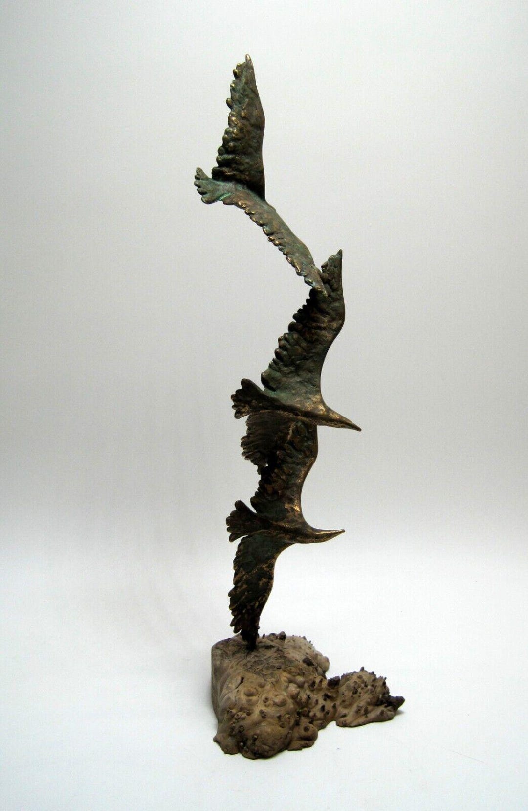 Vtg CURTIS JERE three Birds in Flight Sculpture on Burl Wood MID ...