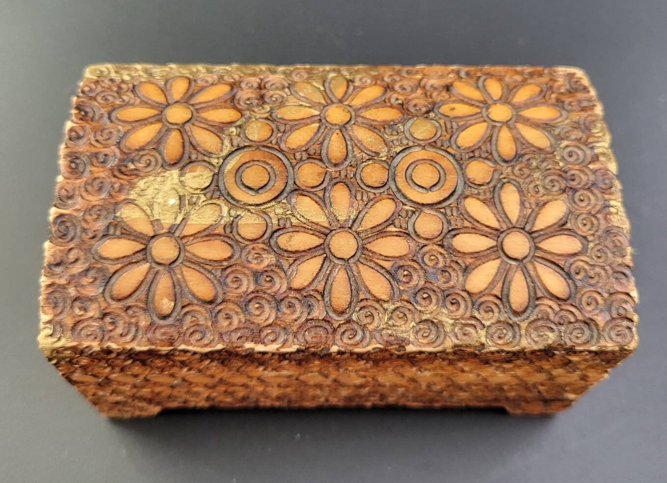 Vintage Hand Carved Wood Floral Design Trinket Box With Hinged Lid ...