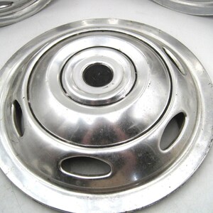 Set of 3 - Vintage RV Motorhome 18" Hubcap Wheel Cover USED - Etsy