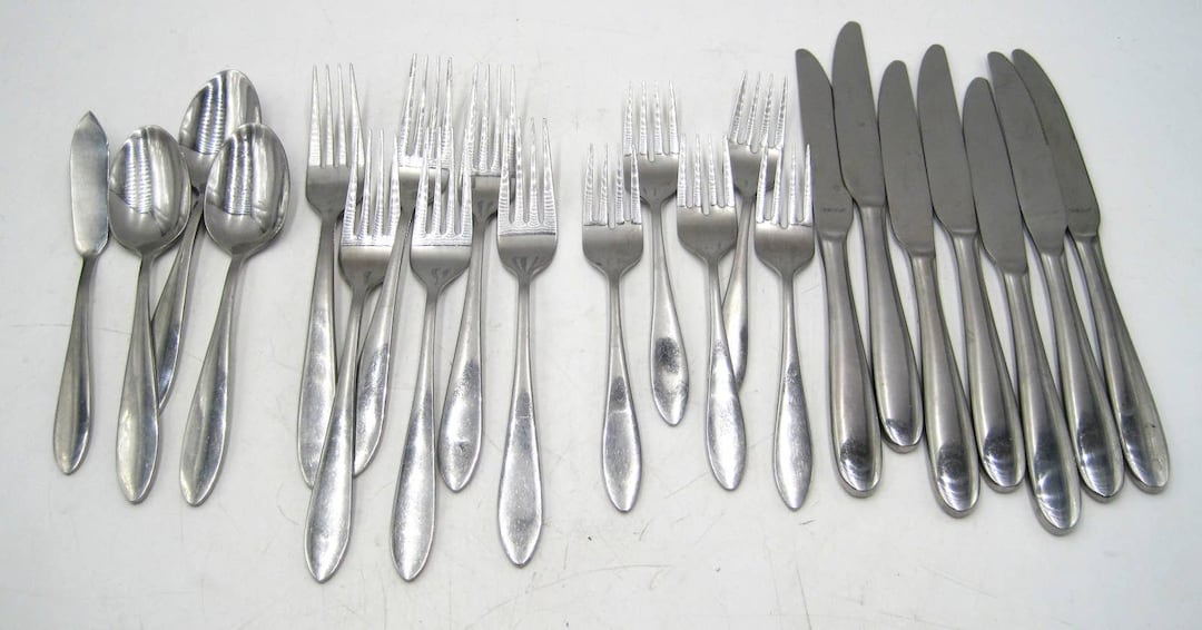 22 Pieces Oneida Stainless Steel Mooncrest Flatware Lot - Etsy