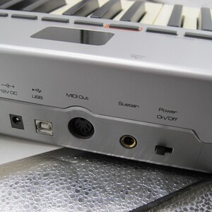 M-audio Oxygen 61 USB MIDI Controller With Assignable Buttons, Knobs ...