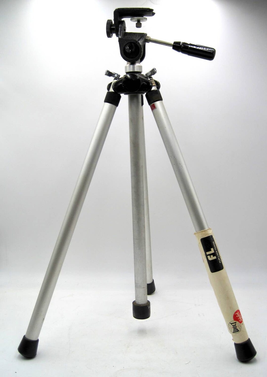 Vintage Welt Safe Lock Camera Tripod With Head Model-fl "flip Lock" USA ...