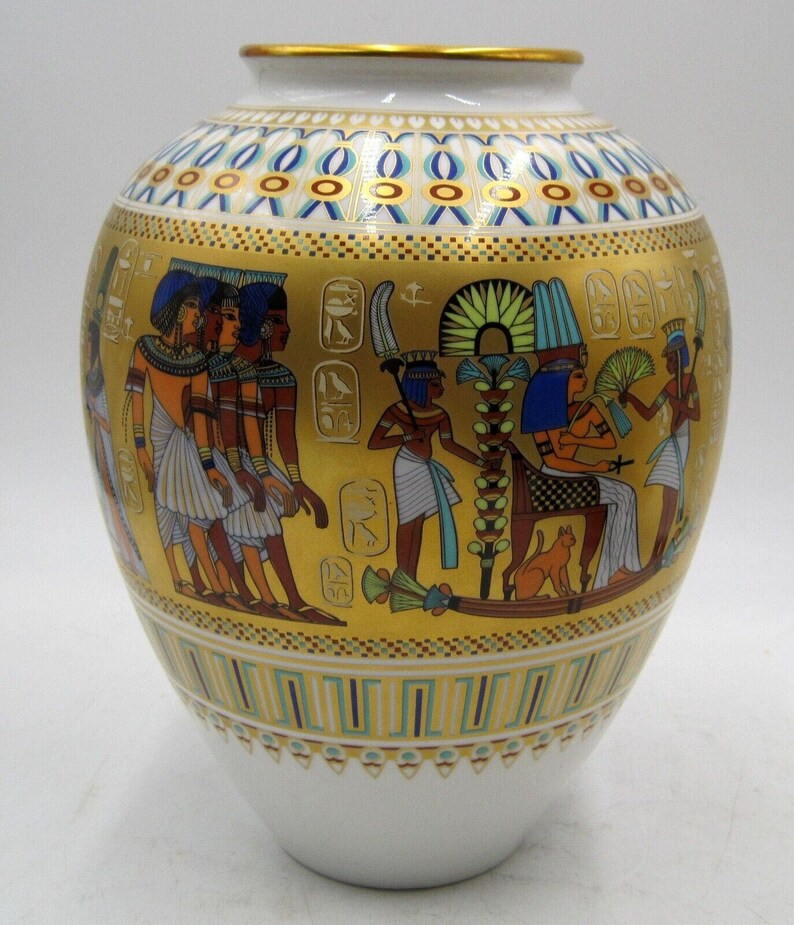 Kaiser Porcelain Vase -scenes From the Tomb of Tutankhamun, the Ghent ...