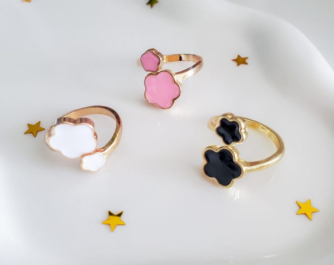 Resizable Clover Rings - Etsy