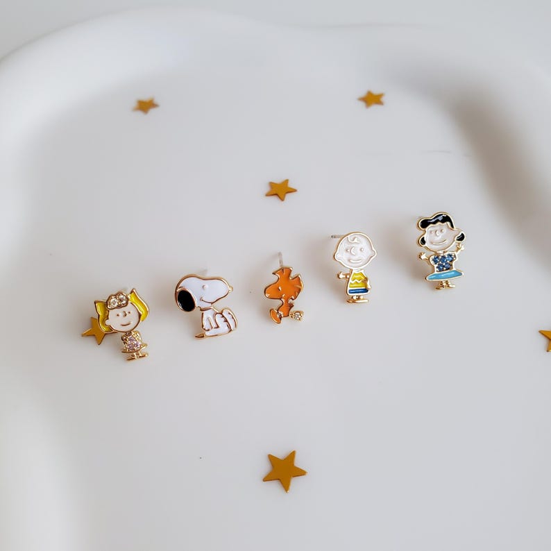Snoopy Stud Earrings | 18K Gold Plated Peanuts Earrings, Charlie Brown ...