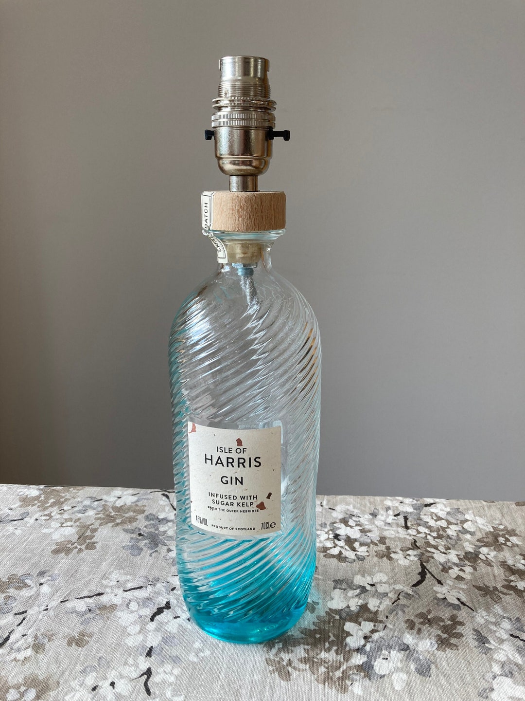 Upcycled Harris Gin Bottle Lamp, Gin Lovers Gift - Etsy UK
