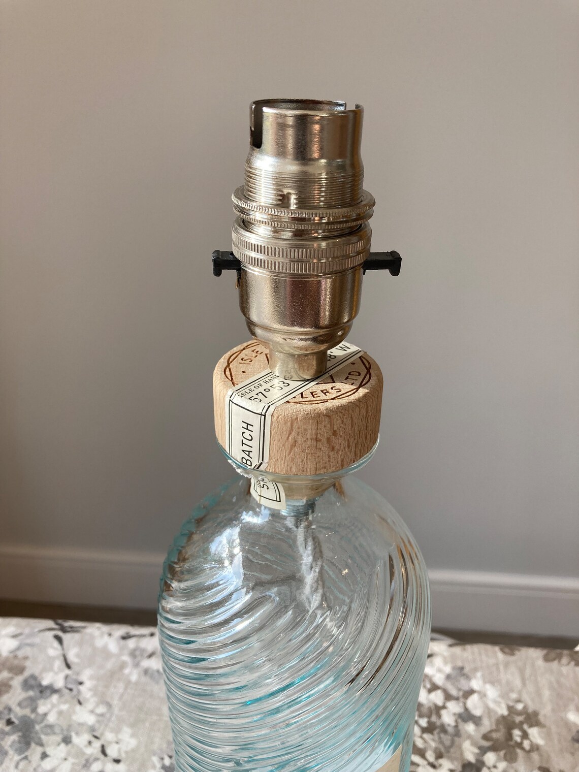 Upcycled Harris Gin Bottle Lamp, Gin Lovers Gift - Etsy UK
