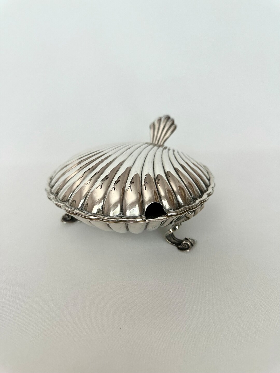 Butter Dish Clamshell Hinged Lidded Serving Dish Silver Plate Shell ...