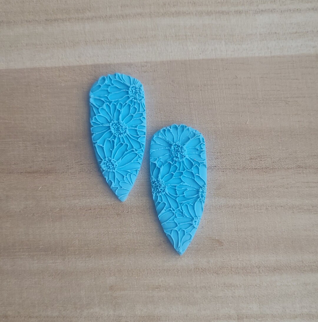 Baby Blue Flower Textured Daggers - Etsy