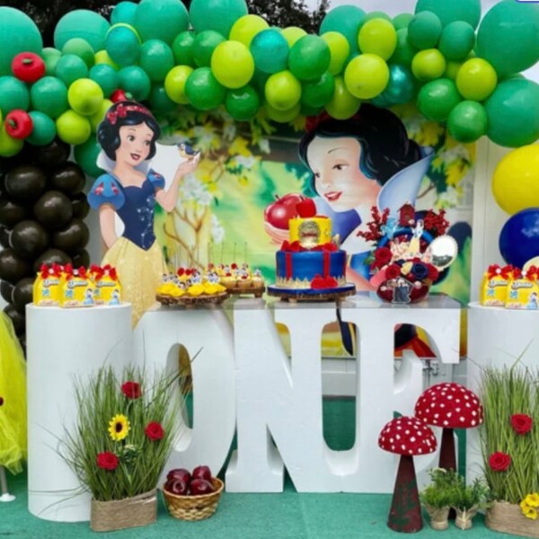 Snow White Party - Etsy
