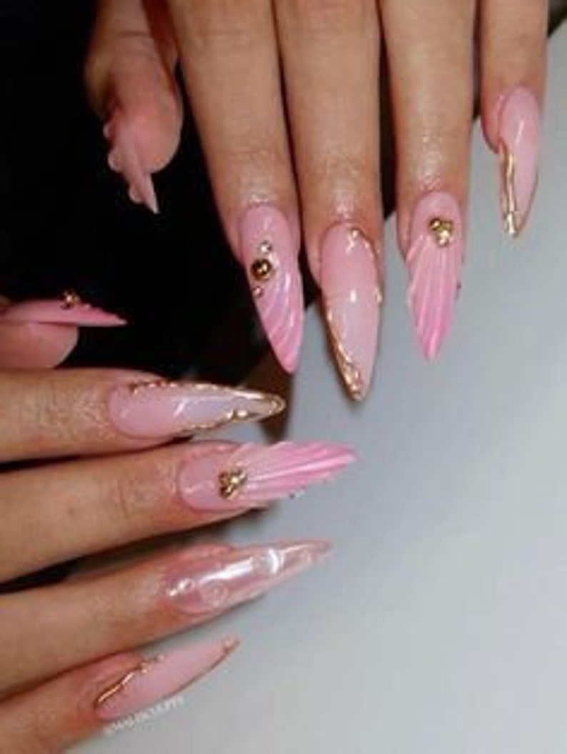 Pink Shell Nails, Stiletto Nails, Shell Nails, Gel Nails, Gold Charm ...