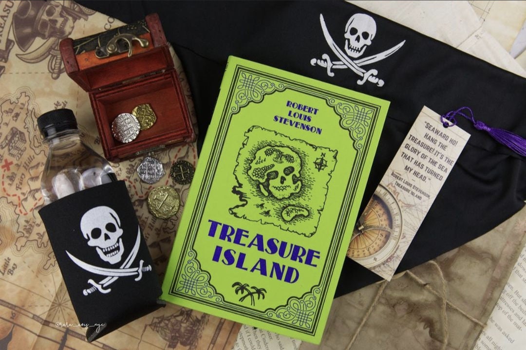 Treasure Island Book Box - Etsy