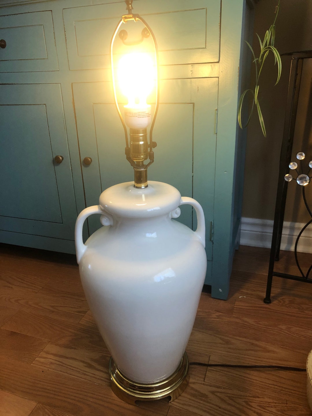 1980s Markel Amphora Ceramic Lamp: White Table Lamp With Brass Base - Etsy