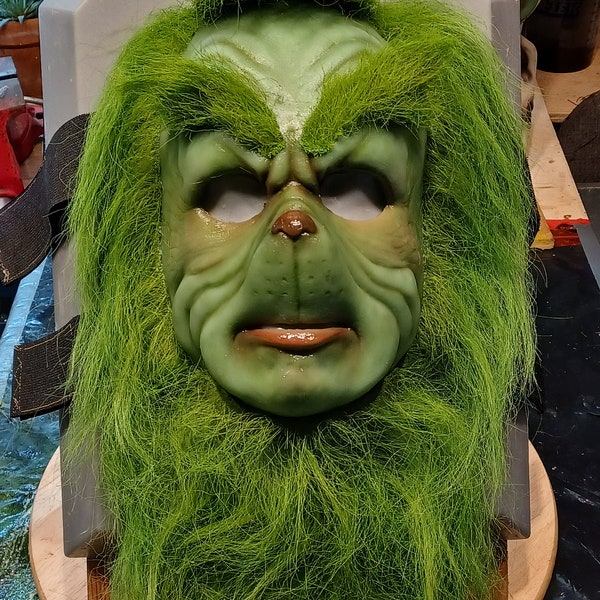 The Grinch Face Mask - Etsy