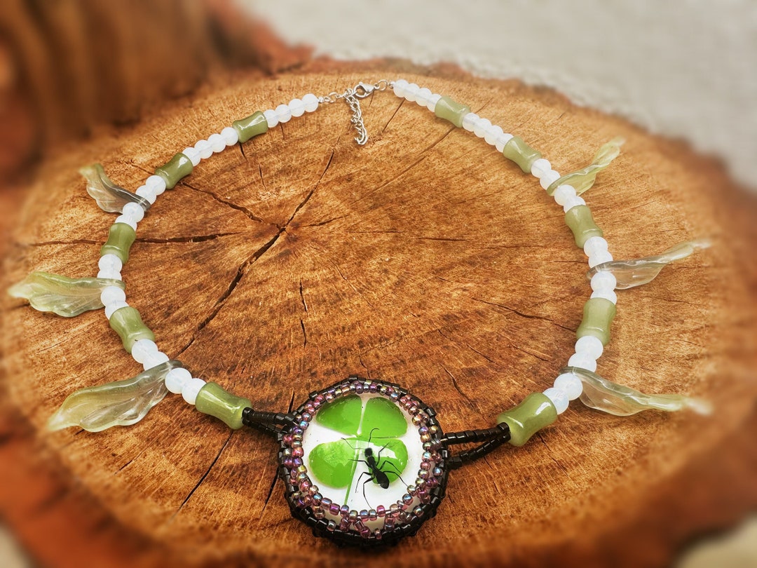 Real Ants on Genuine Four Leaf Clover With Glass Leaf Beaded Necklace ...