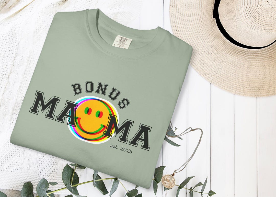 Custom Bonus Mom Glitch Happy Face Comfort Colors® Graphic Tee | Retro ...