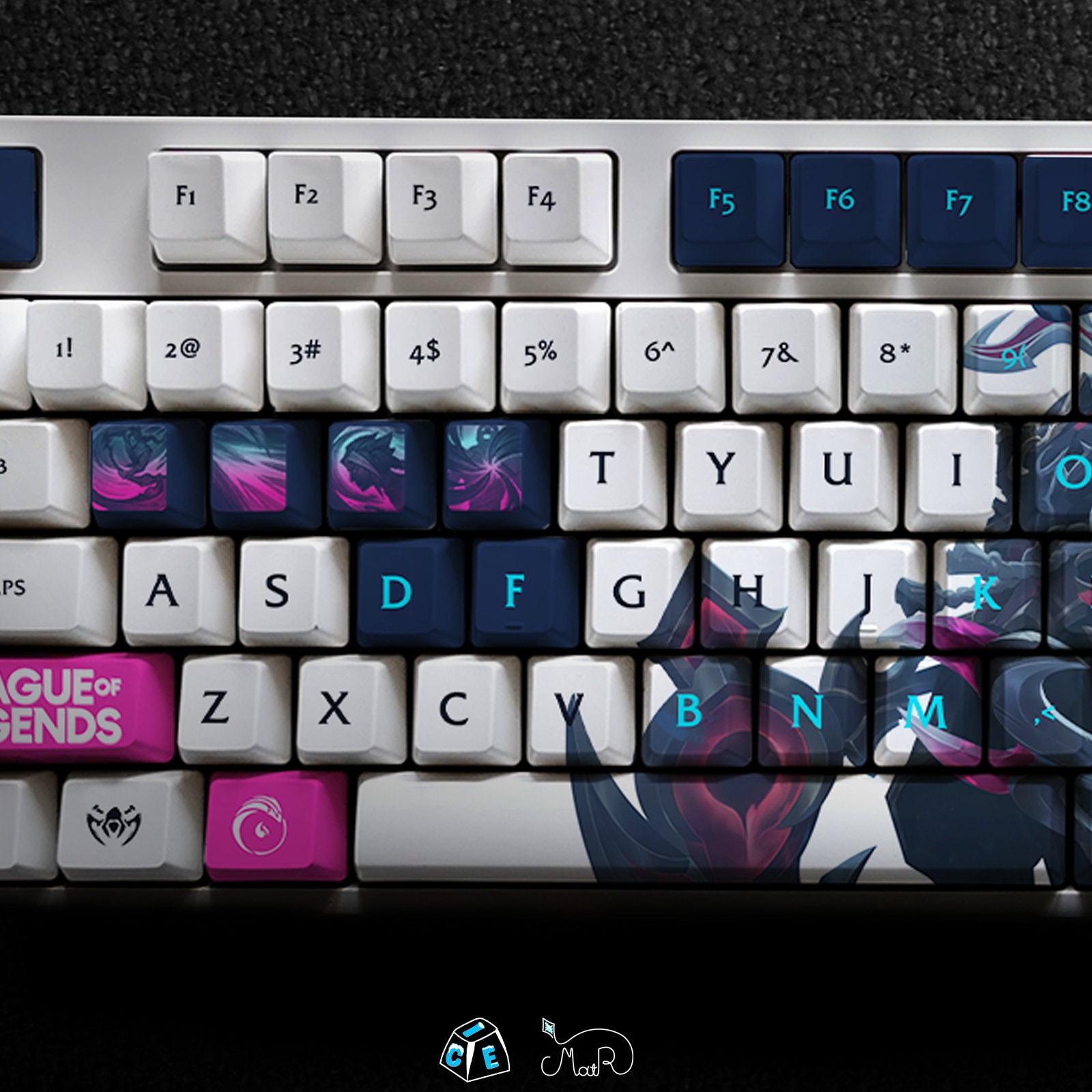 Kayn the Shadow Reaper LOL Series Keycap Set, 127 Keys PBT for ...