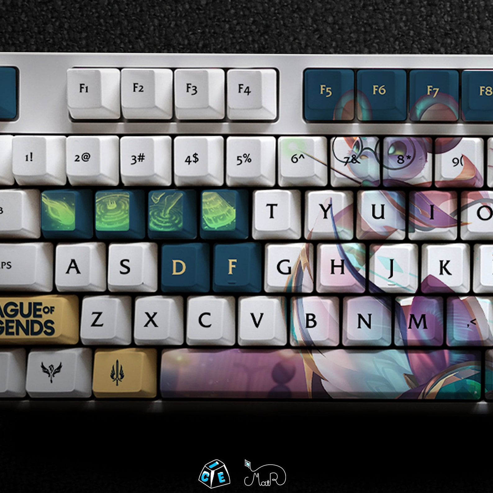 Sona Maven of the Strings LOL Series Keycap Set, 112 Keys PBT for ...