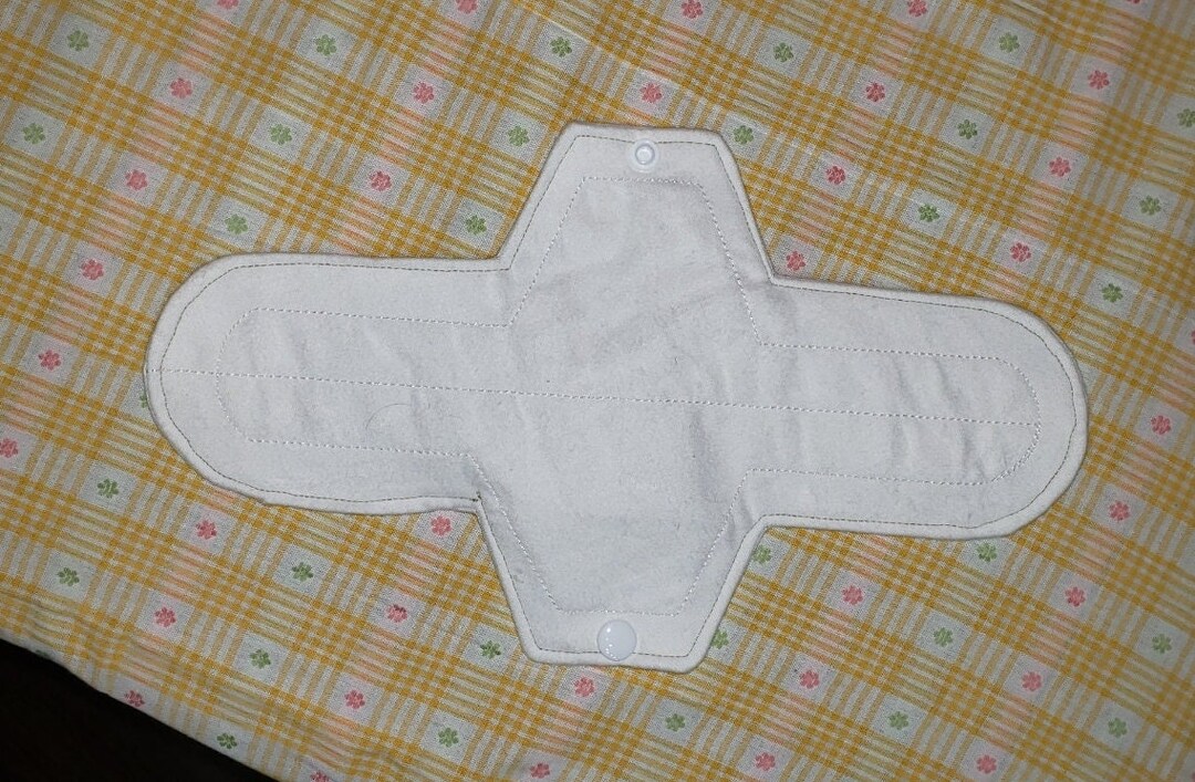 ITH Fem Pad 8x12 Hoop - Etsy