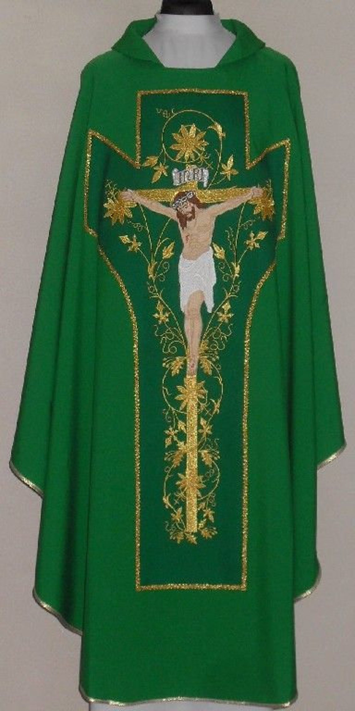 Chasuble of Jesus Christ on the Cross - Etsy