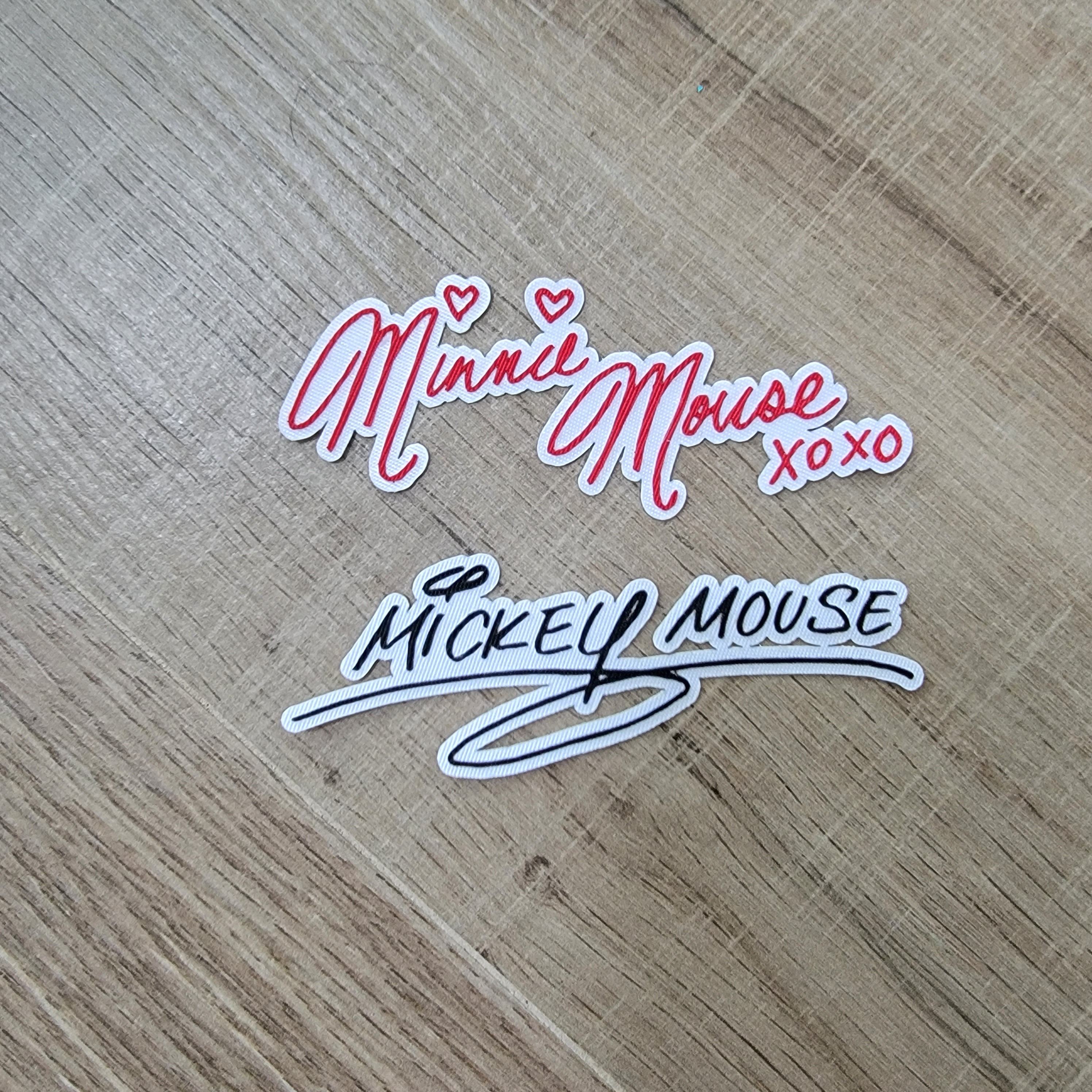 Minnie Mouse Signature