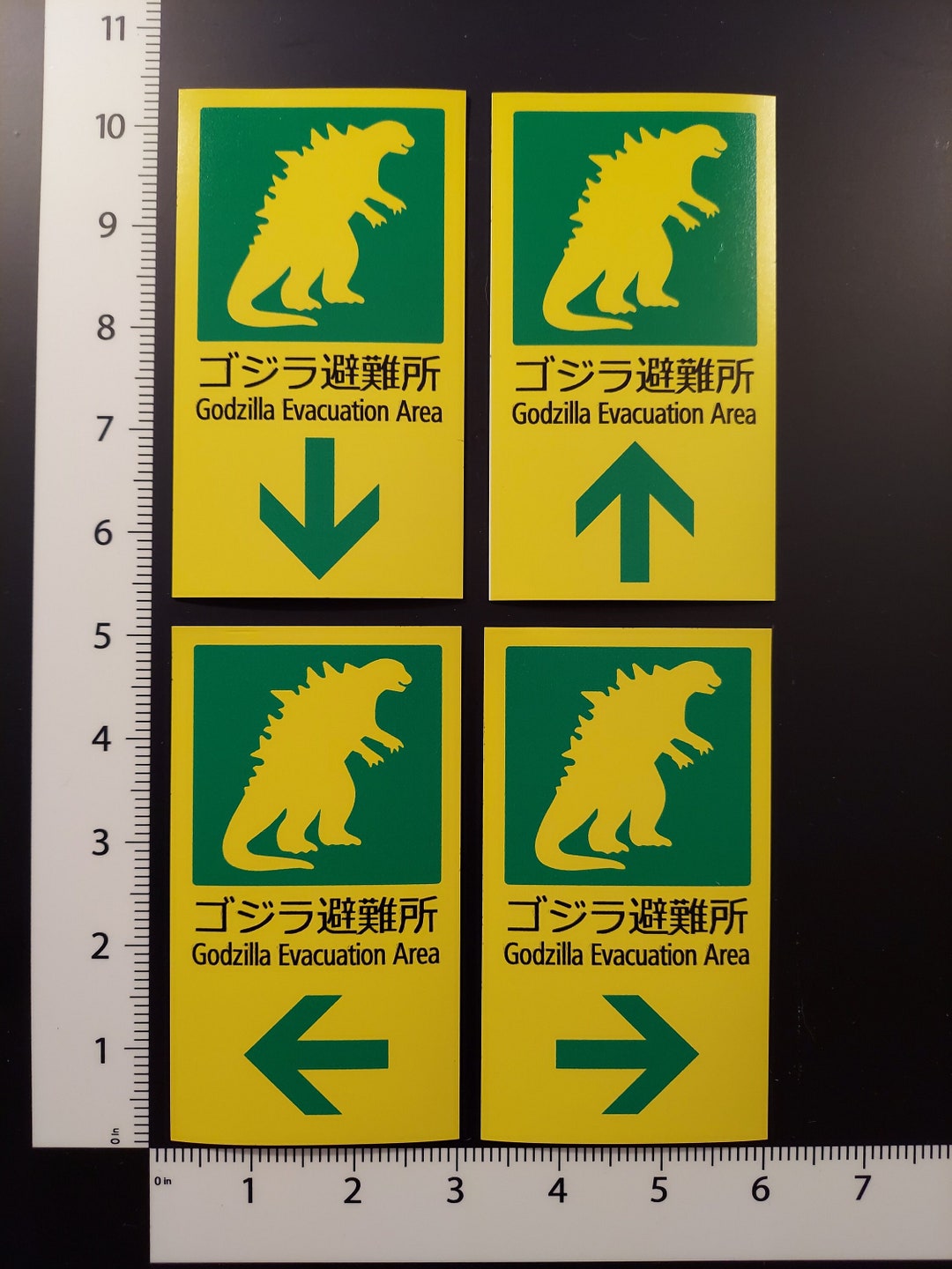 Godzilla Evacuation / Monarch : Legacy of Monsters Magnetic Set Gojira ...