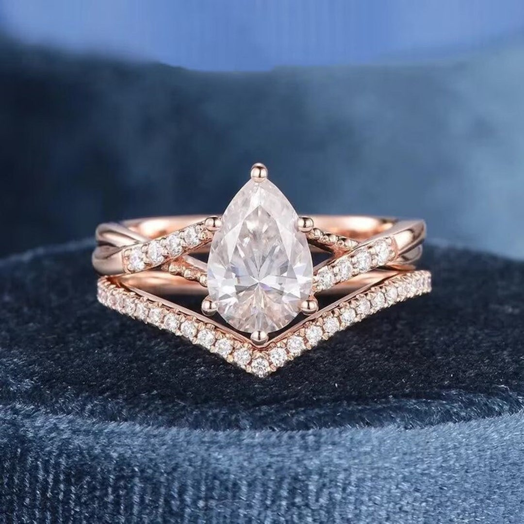 14K Rose Gold Wedding Ring Pear Shape Moissanite Engagement Ring Set ...
