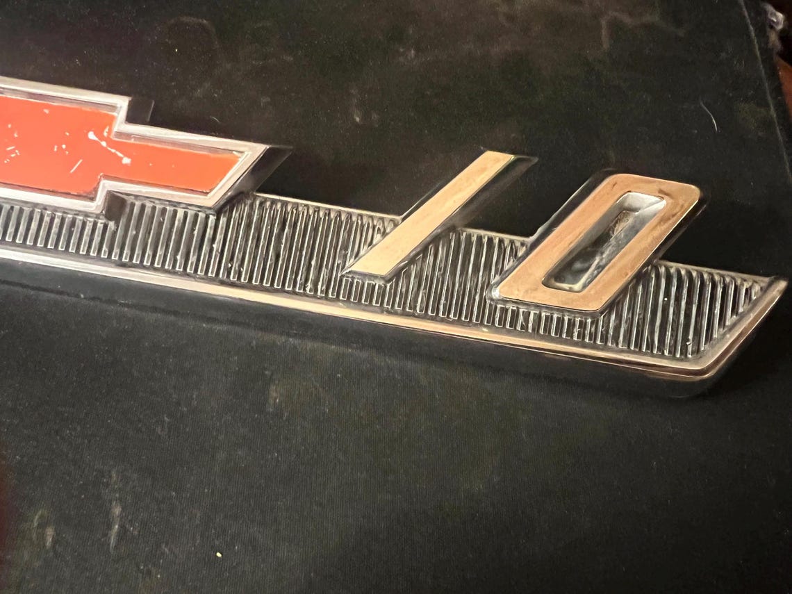 Vintage Chevrolet C-10 Cab Emblem # 3796920. 1960’s 1962 - Etsy