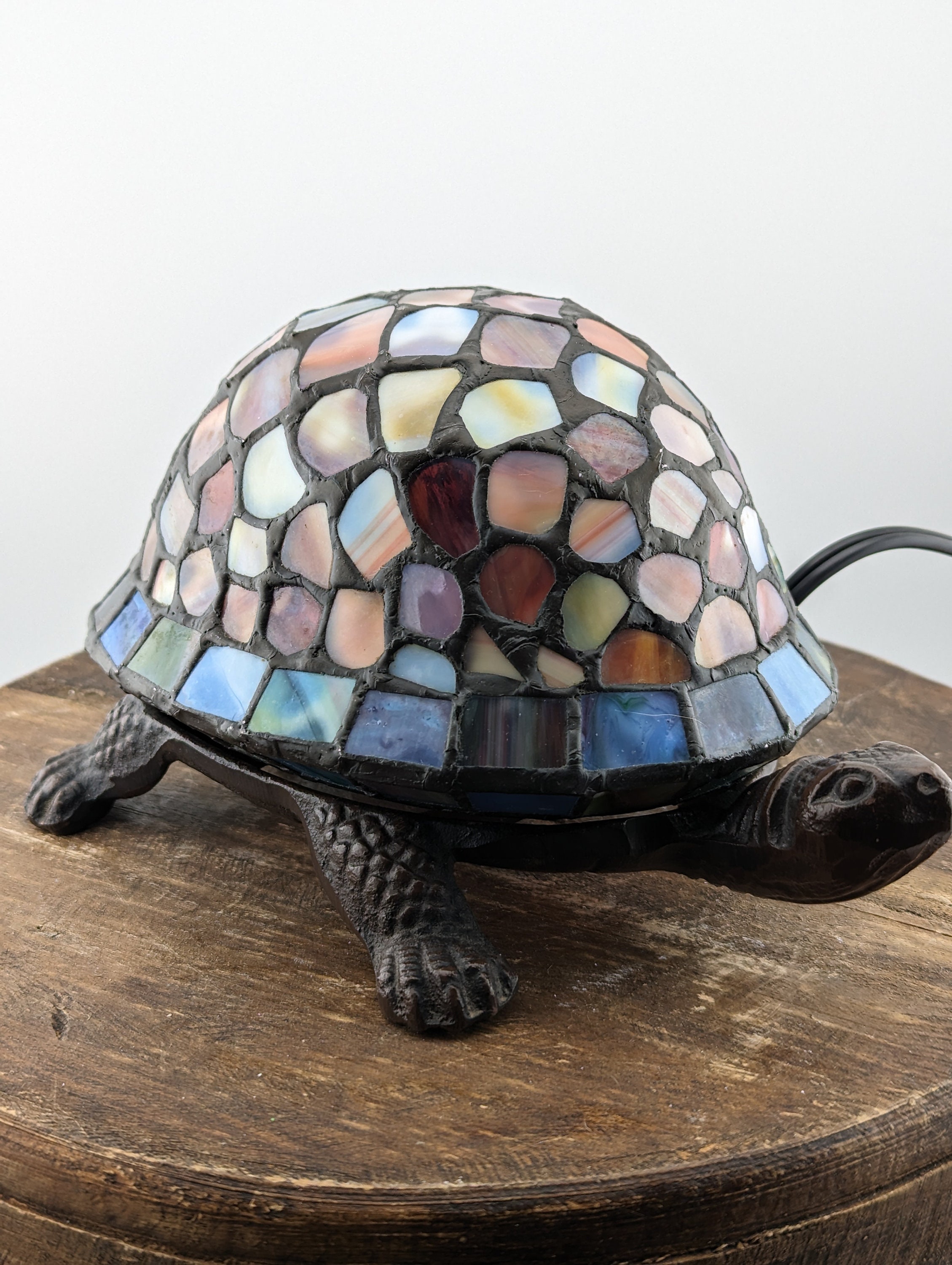 Tiffany Style Excellent Condition Colorful Blue Green Red Pink Tan ...