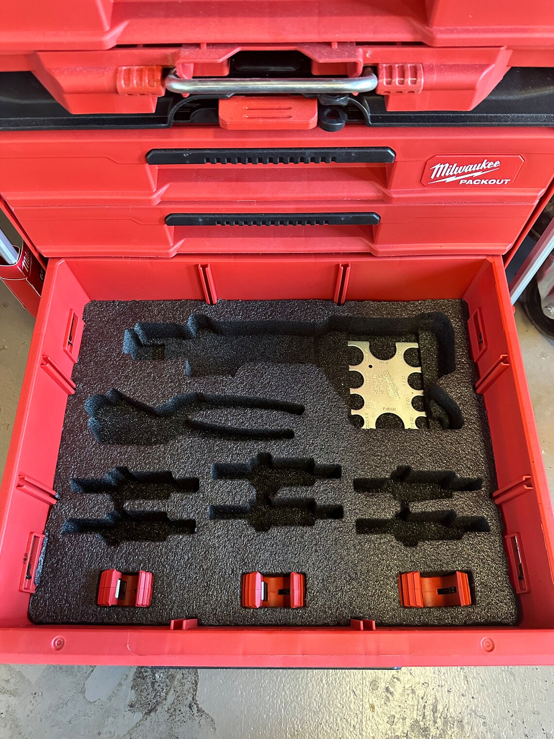 Milwaukee M18 Short Throw Press Tool W/pex and Viega Crimp Jaws Kaizen ...