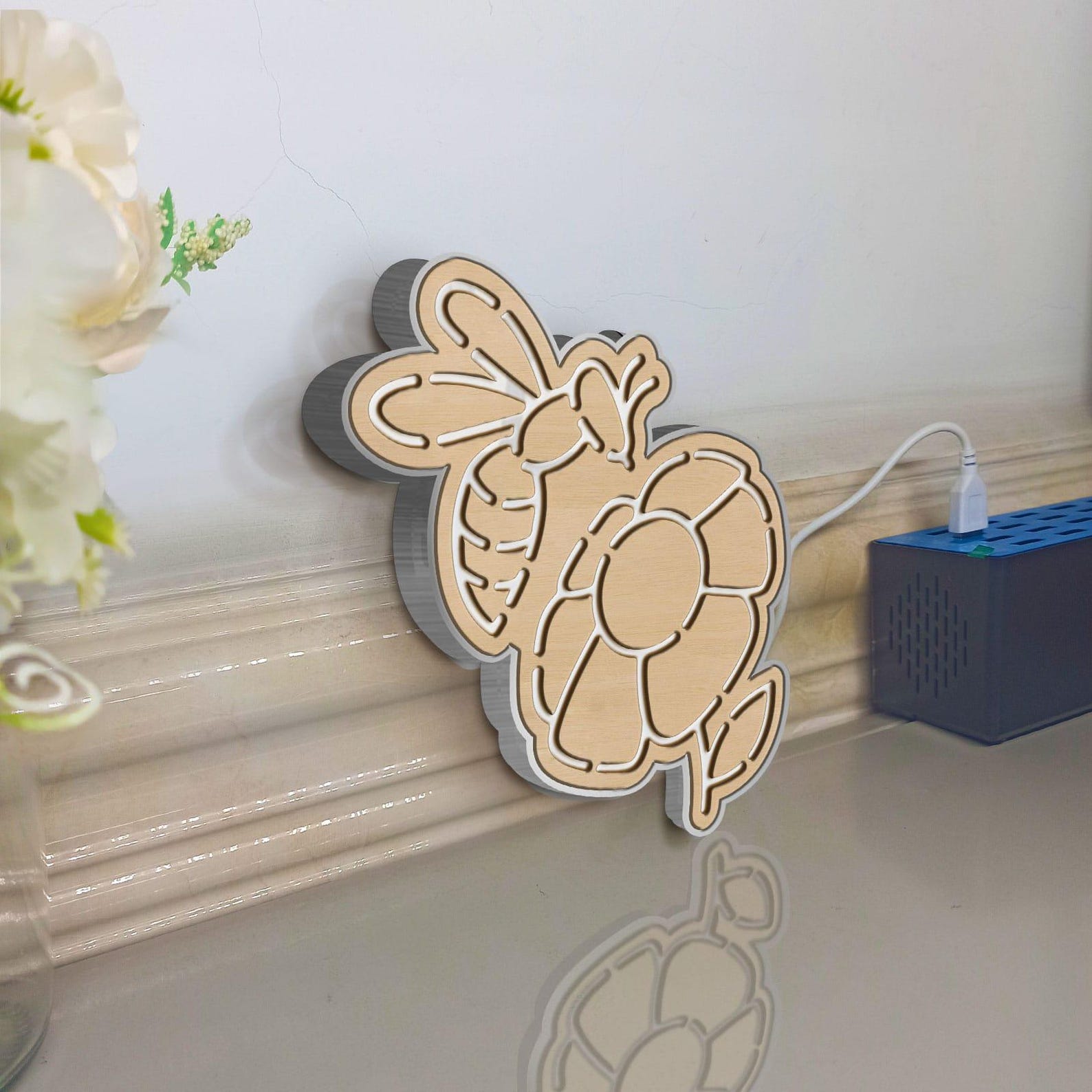 Bee Led Light Box, Bee Collecting Honey Wall Art Decor, Light Sign ...