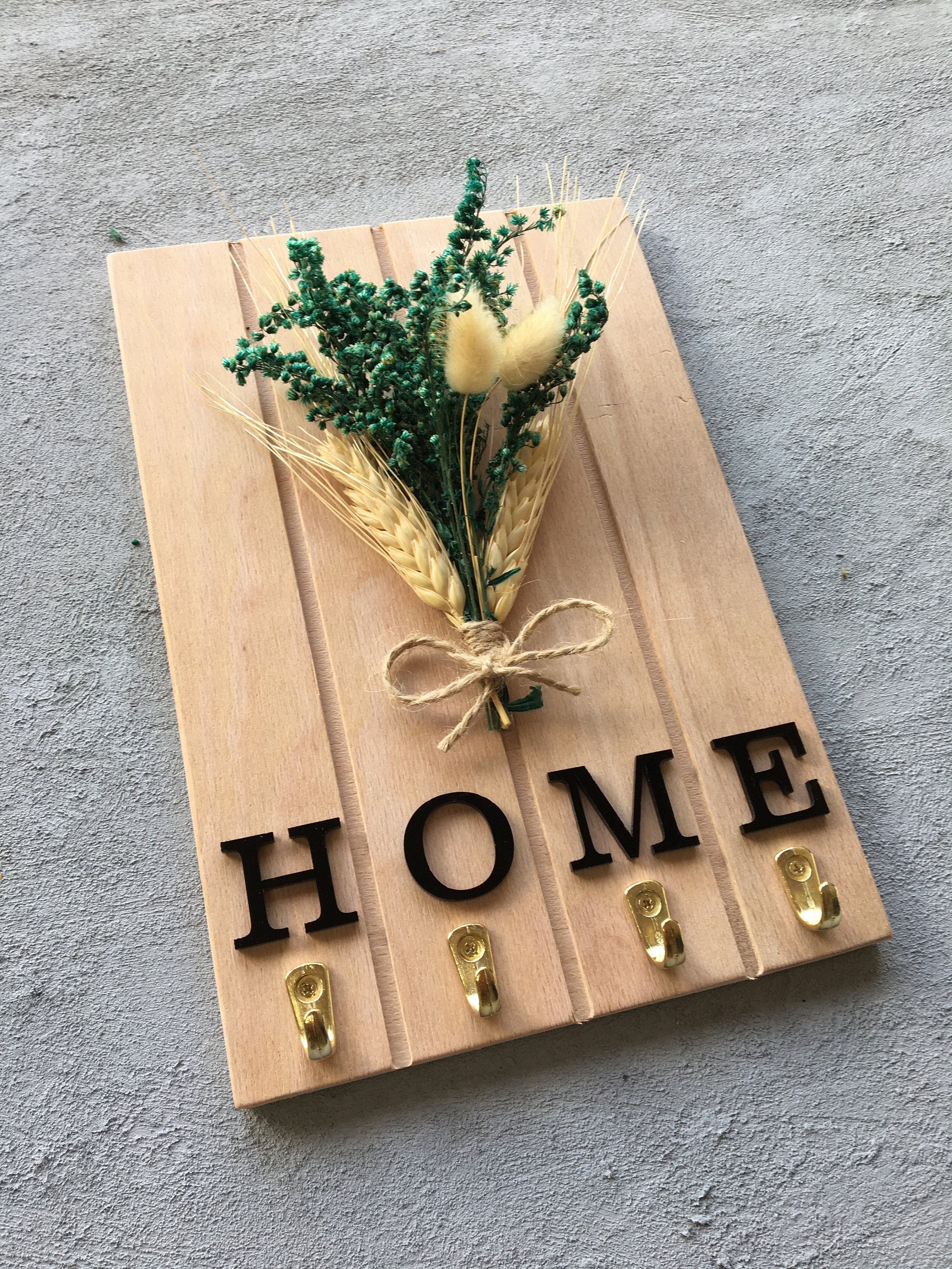 Decorative Wooden Key Rack With Dried Flower Wood Key Organizer, Hand ...