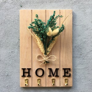 Decorative Wooden Key Rack With Dried Flower Wood Key Organizer, Hand ...